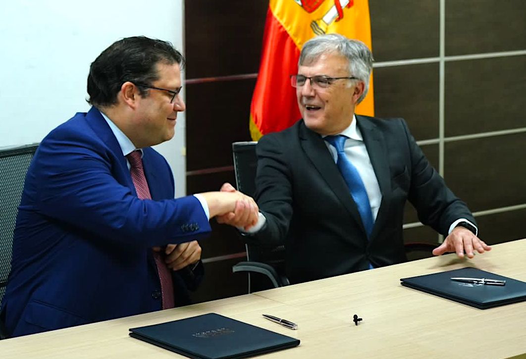 Aduanas y la Escuela Internacional de Negocios CESTE de España, firman acuerdo de colaboración ...